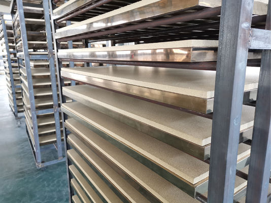 400-1200kg/M3 Reeded Vermiculite Board , Lightweight Vermiculite Fire ...